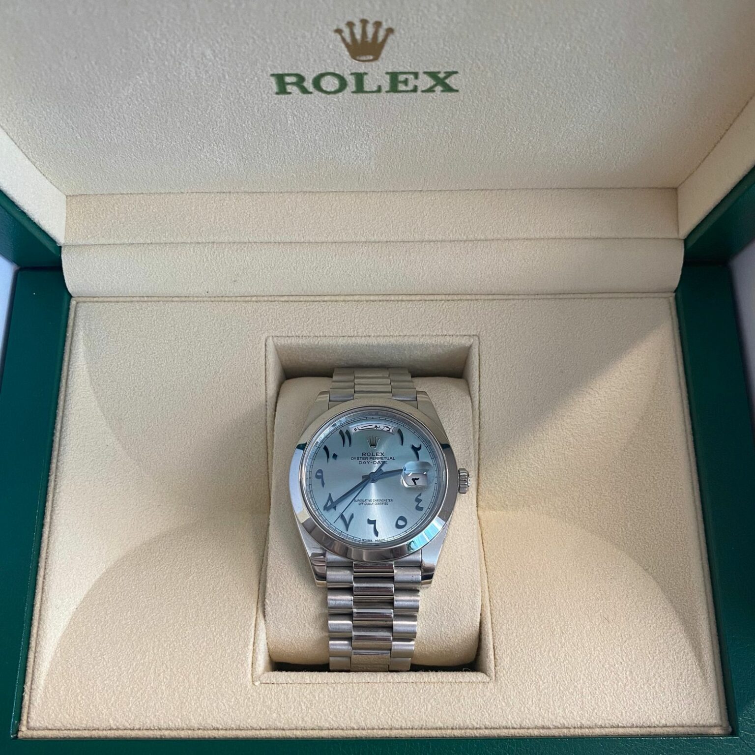 Rolex Oyster Perpetual Day-Date 40mm 228206 – The Luxury Flavor