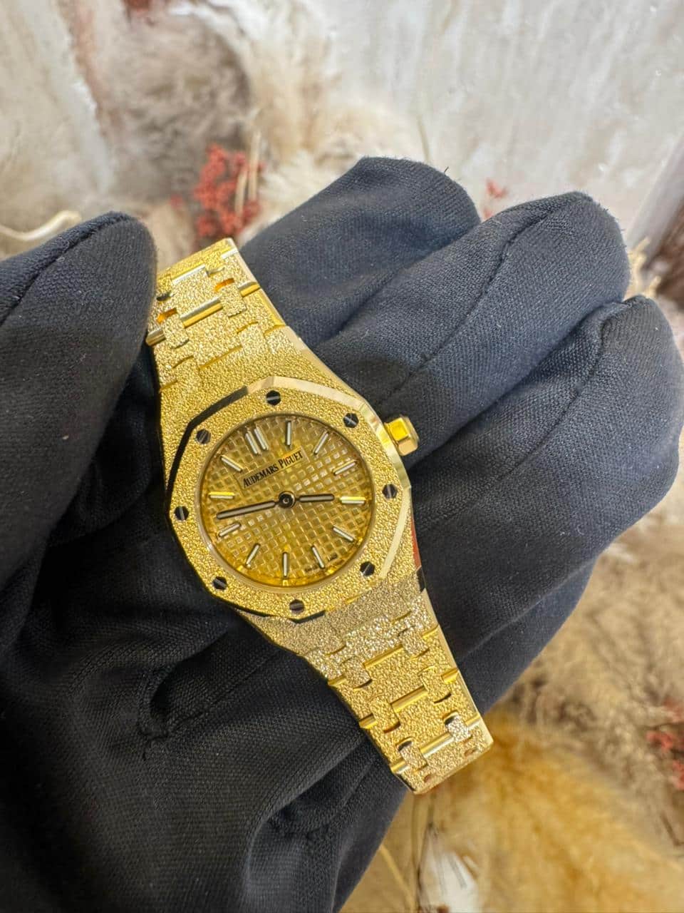 Audemars Piguet Mini Royal Oak 23mm 67630BA.GG.1312BA.01 Frosted Yellow ...